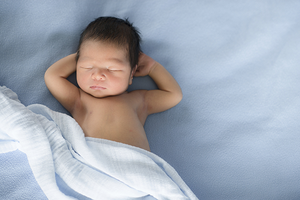 3 Ways to Get Your Late-Night Baby to Go to Sleep Earlier - Makchic