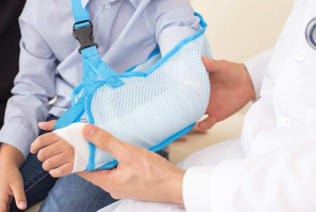 6 Essential First Aid Skills All Parents Must Know - Makchic