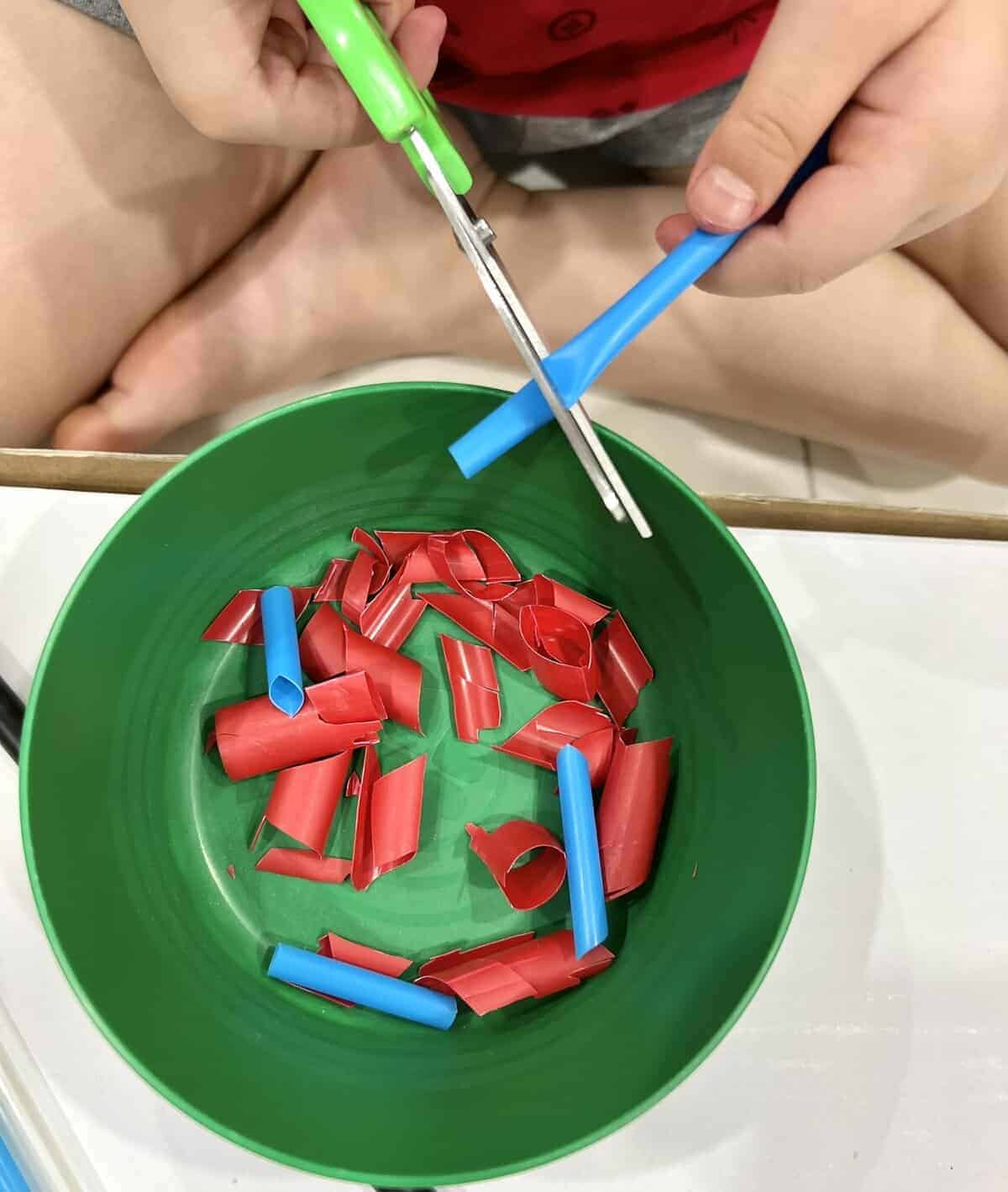 10 Sensory Play Ideas with Items around the House - Makchic